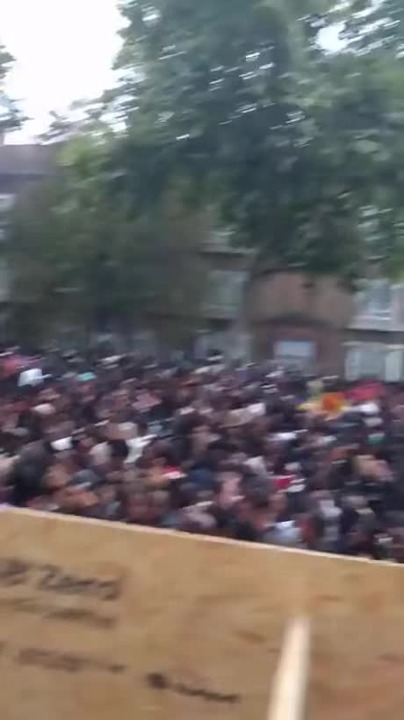 Nottingham hill carnival in London is a total disaster - Meme by ...