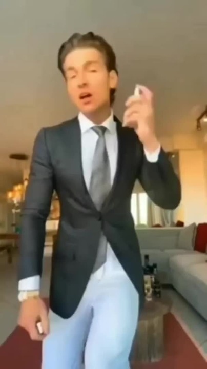 applying on cologne - Meme subido por DuandaleQingle :) Memedroid