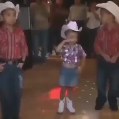 Baile - Meme subido por deleted_c082040d748 :) Memedroid