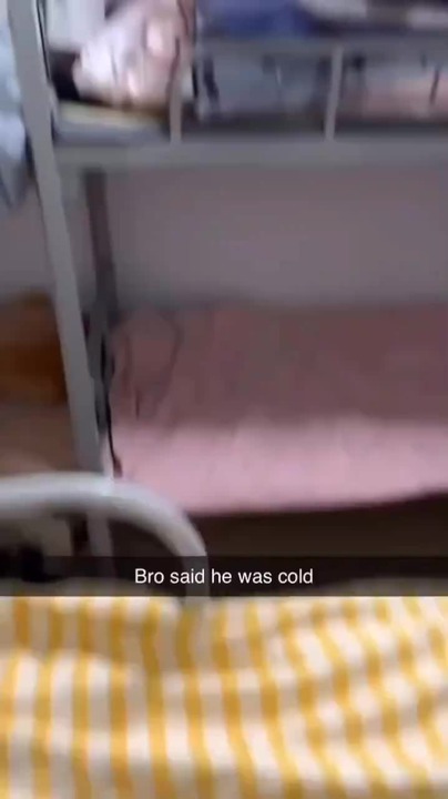 La comodidad de dormir con una sábana pesada - Meme by alfarorain ...