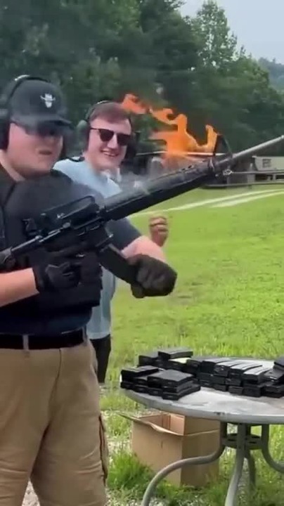 Testing an M16 to failure - Meme subido por CampingIsStrategy :) Memedroid