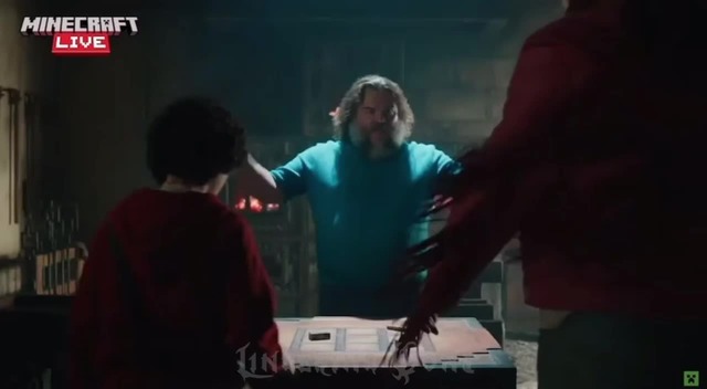 Crafting a blade in the Minecraft movie - Meme by Zeio44 :) Memedroid