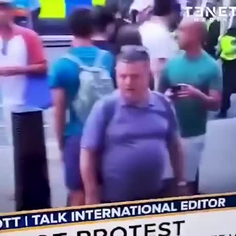 Midget police at the british riot - Meme by Faahhrgan :) Memedroid