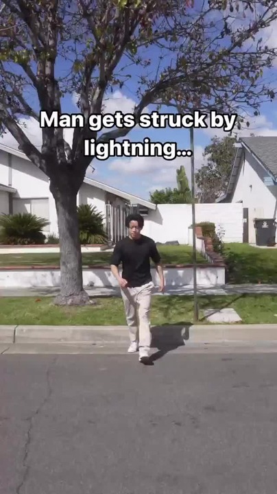 Man gets struck by lightning - Meme by Faahhrgan :) Memedroid