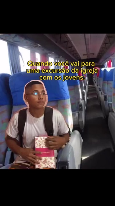 Essas excursões de igreja são muito doidas kkkkkk - Meme subido por ...
