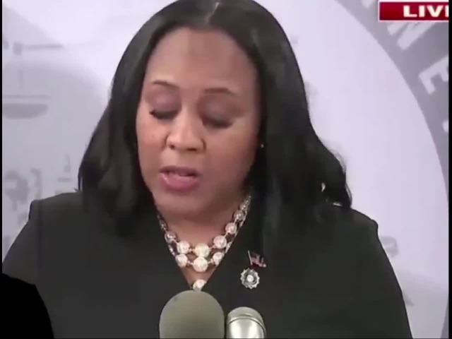 Elastic man would be jealous - Meme by CanadaDry :) Memedroid