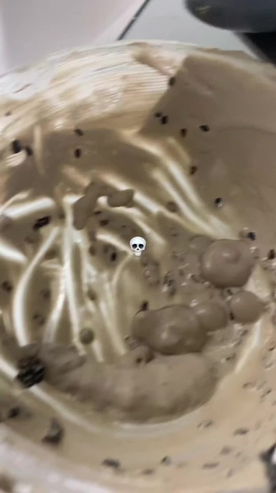 Compré pastel de helado, sabor cheesecake. Muy bueno, lo recomiendo ...