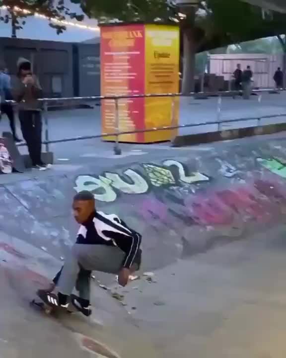 ES HACKER - Meme subido por Kaleno87 :) Memedroid