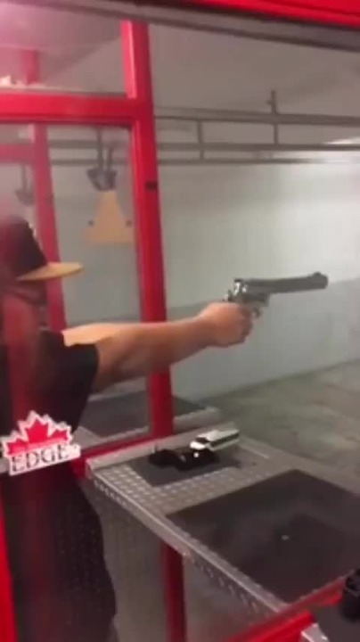 Revolvers never jam baby - Meme by arbosa :) Memedroid