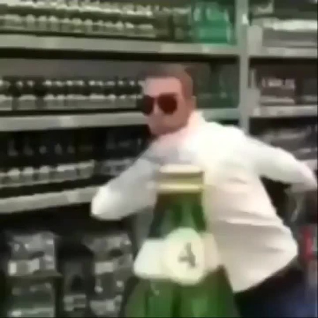 Patada - Meme subido por Sandro916 :) Memedroid