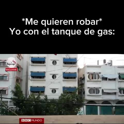 Yo de chiquito cuando me decían que la batería del teléfono se infla ...