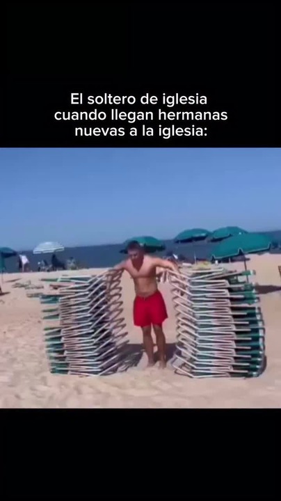 Cuando llegan hermanas nuevas y el soltero ya está orando fuerte - Meme ...