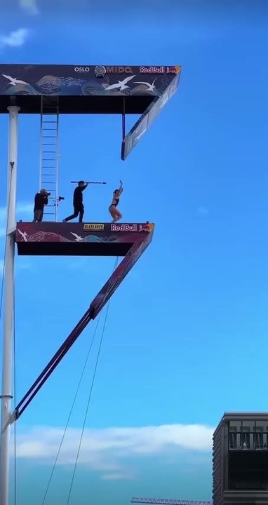 Recording diving athletes - Meme by Jungster :) Memedroid