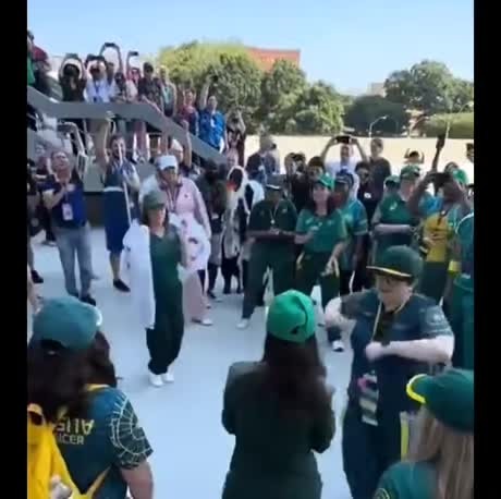 We can all breakdance - Meme by abheek_dota :) Memedroid