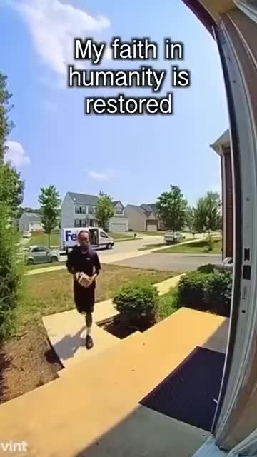 Fedex guy vs porch pirates - Meme by seanahashram :) Memedroid