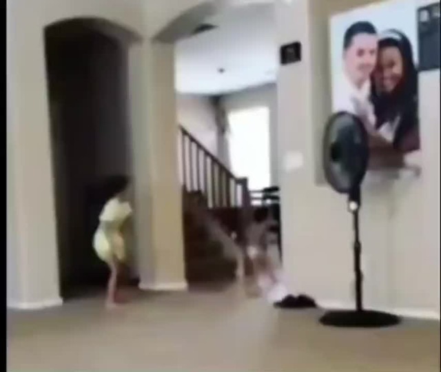 Niños estadounidenses entrenando para la escuela - Meme subido por ...