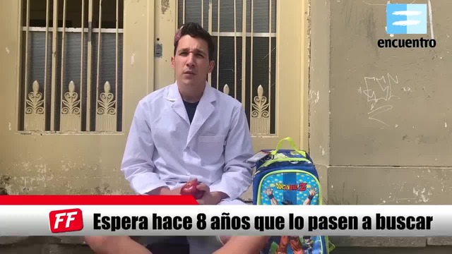 Espera hace 8 años que lo pasen a buscar - Meme subido por grappa ...