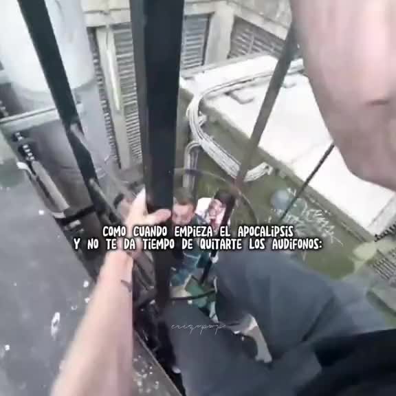 J - Meme subido por Lt.David :) Memedroid